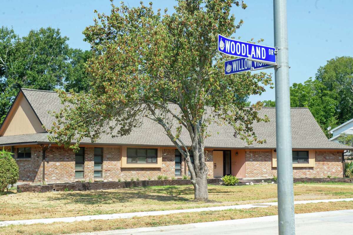 Astronaut Neil Armstrong's former El Lago home hits markets for $550K