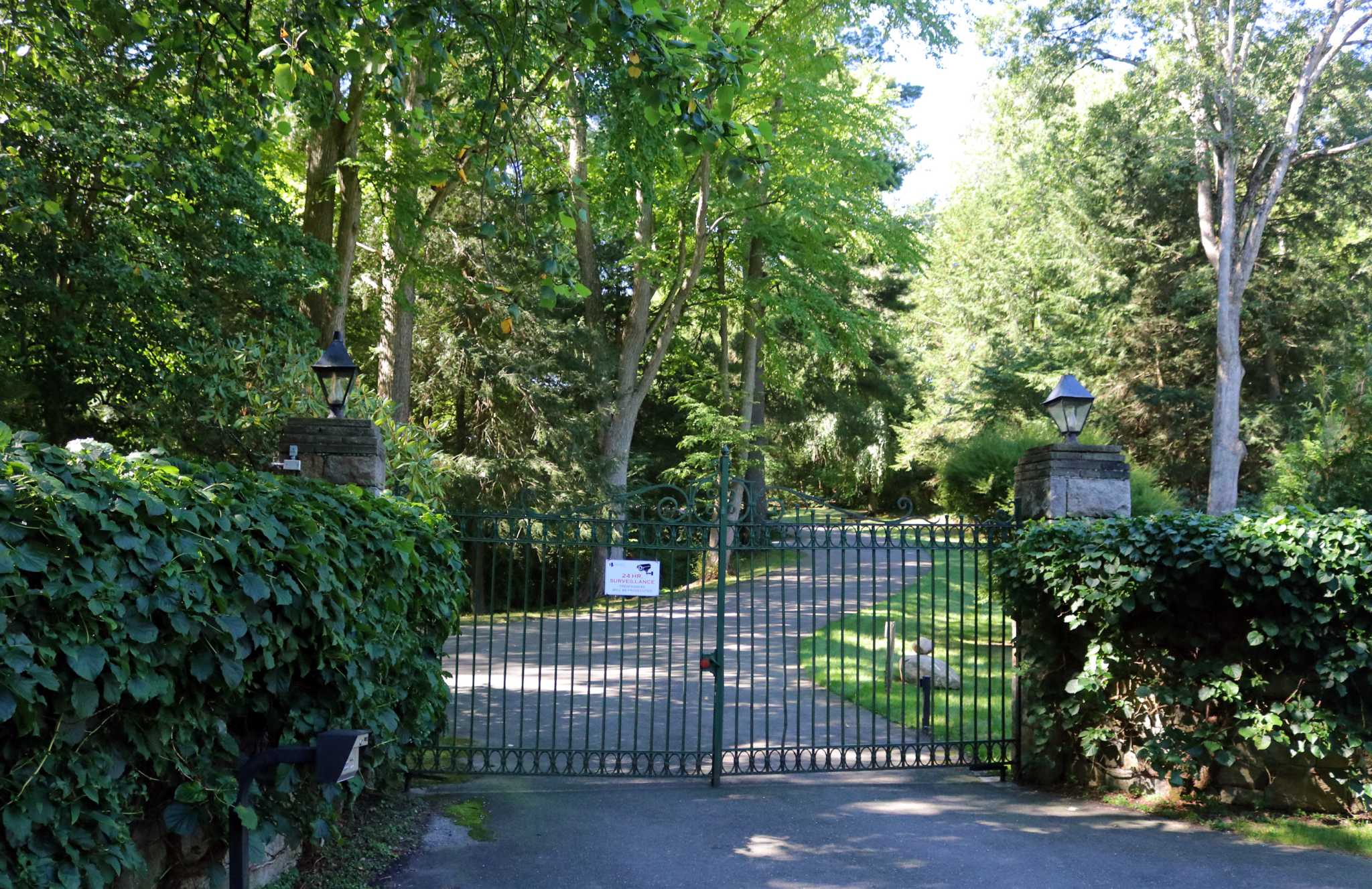 Developers revise New Canaan subdivision plan for former Gere home