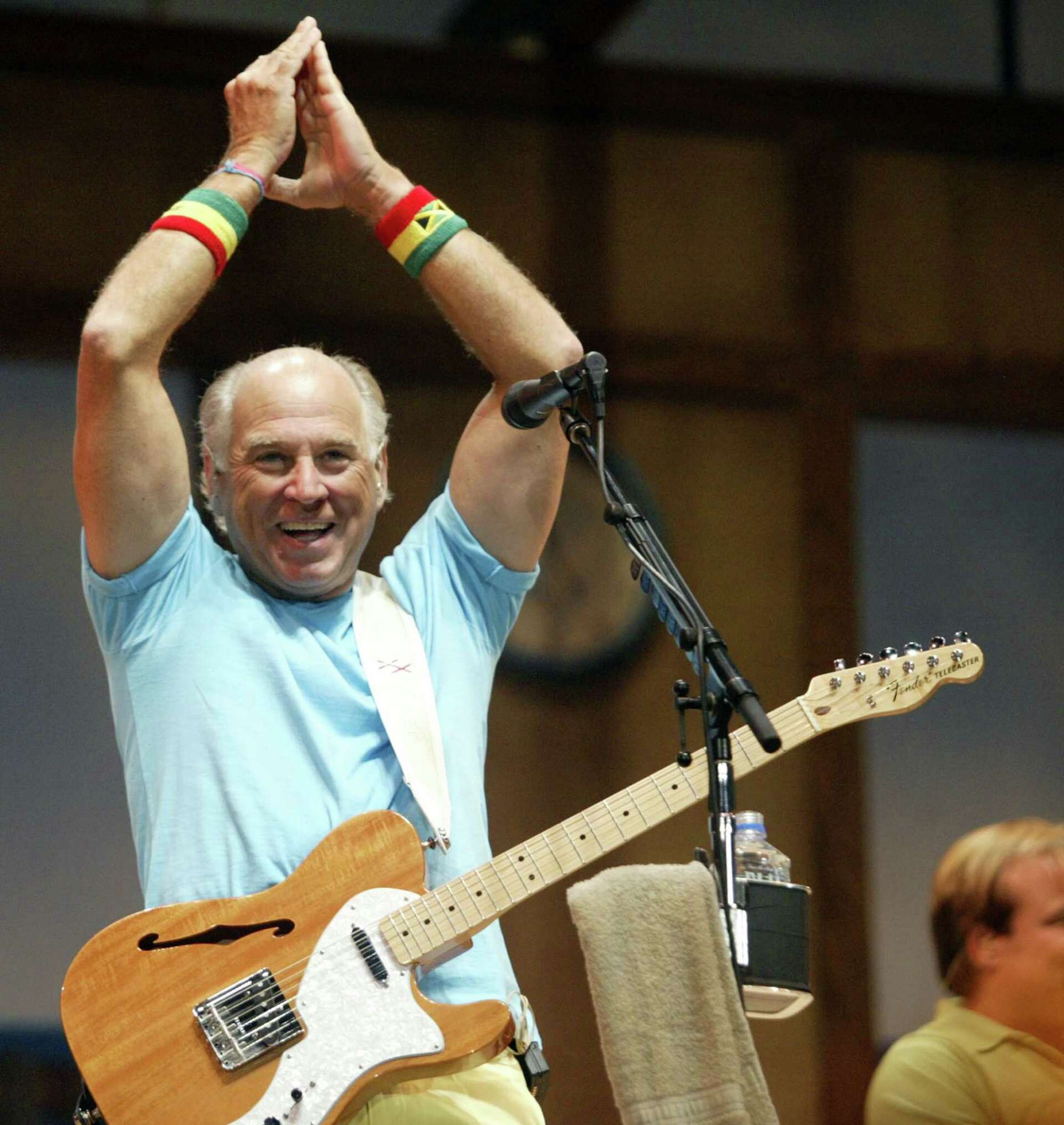 'Margaritaville' singer Jimmy Buffett dies at 76