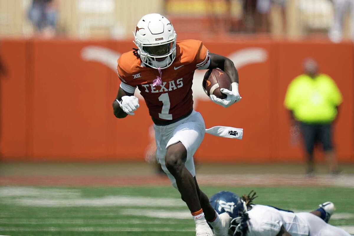 No. 11 Texas overcomes slow start to beat Rice in season opener
