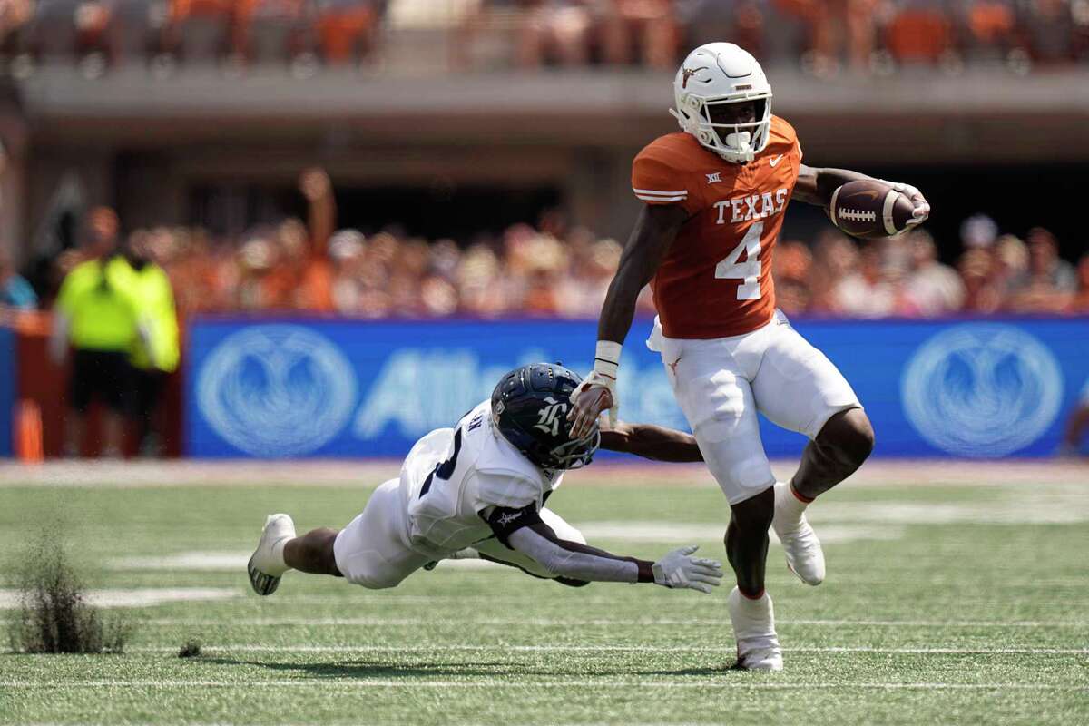 No. 11 Texas overcomes slow start to beat Rice in season opener