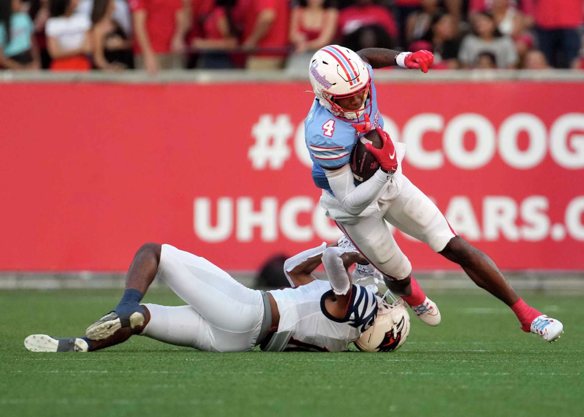 UH survives against UTSA to win its first game as member of Big 12