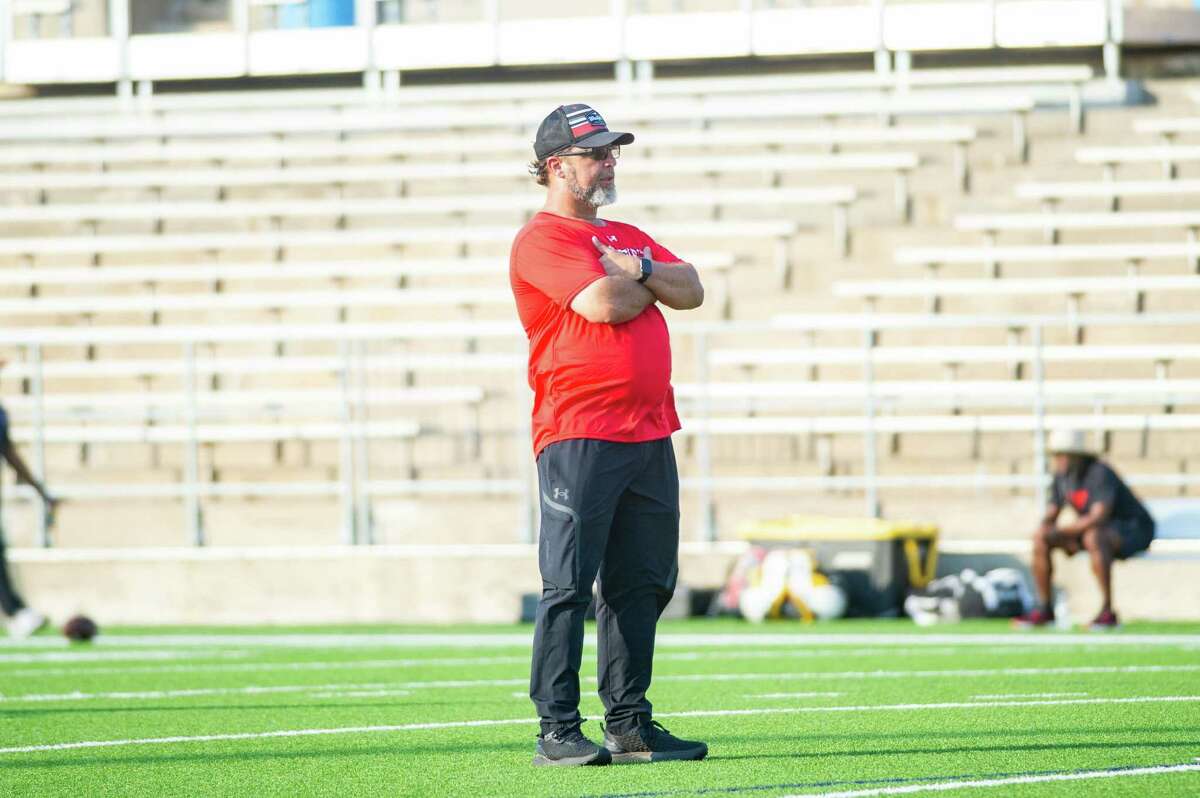 Hightower Hurricanes earn first win over Westfield Mustangs