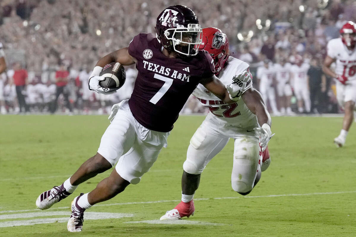 No. 23 Texas A&M Aggies steamroll New Mexico Lobos in opener