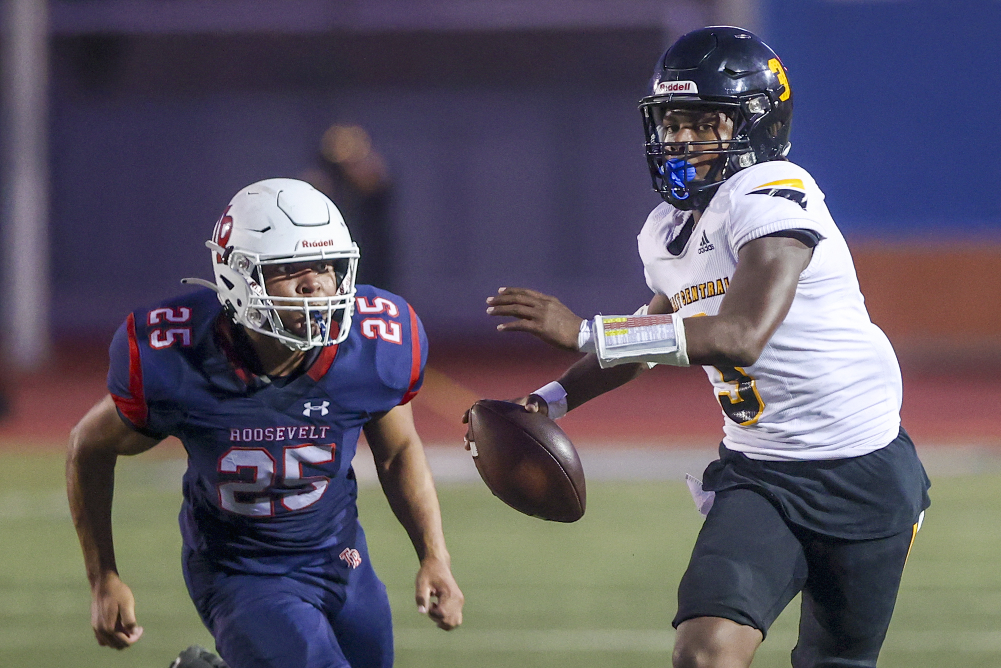 Isaiah Mackey leads East Central football past Clark