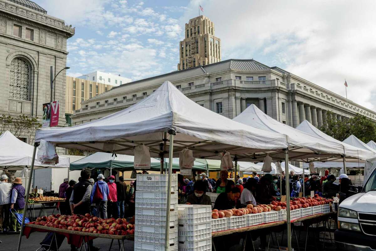 SF vendors not sold on new space at Civic Center farmers’ market