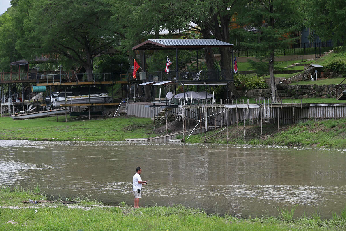 Four years after dam collapse, Lake Dunlap is being refilled