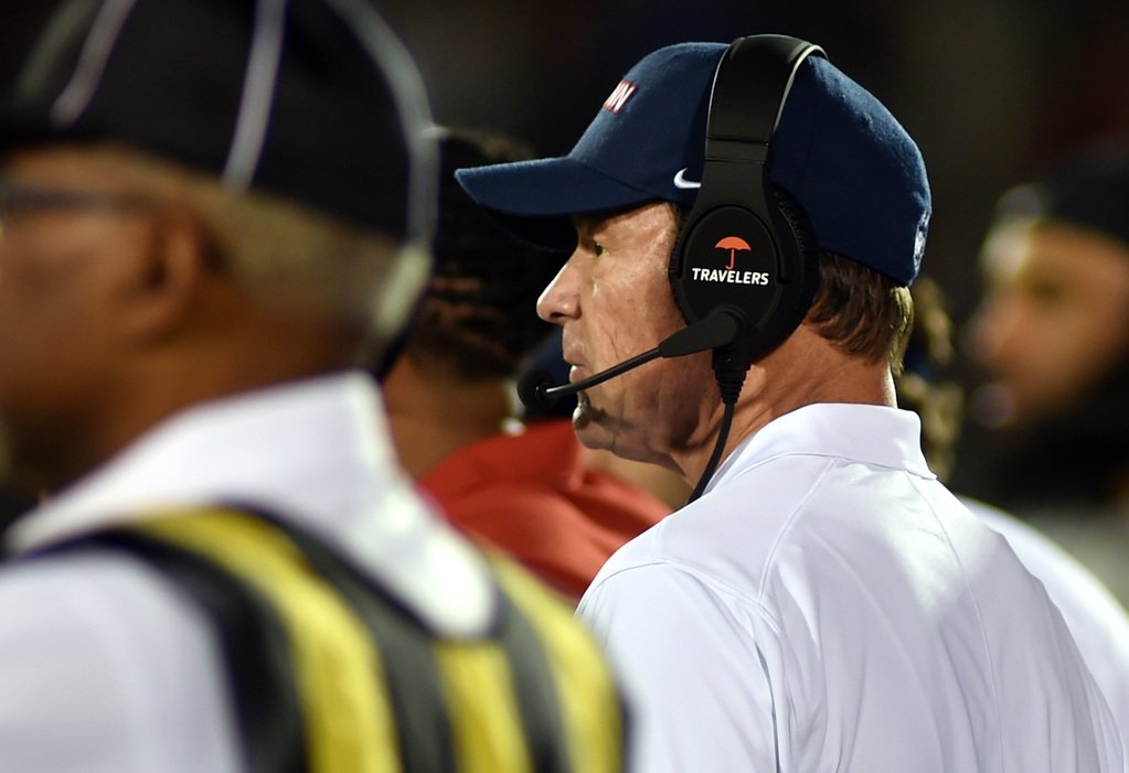 Winless UConn football has tough challenge ahead in No. 18 Duke