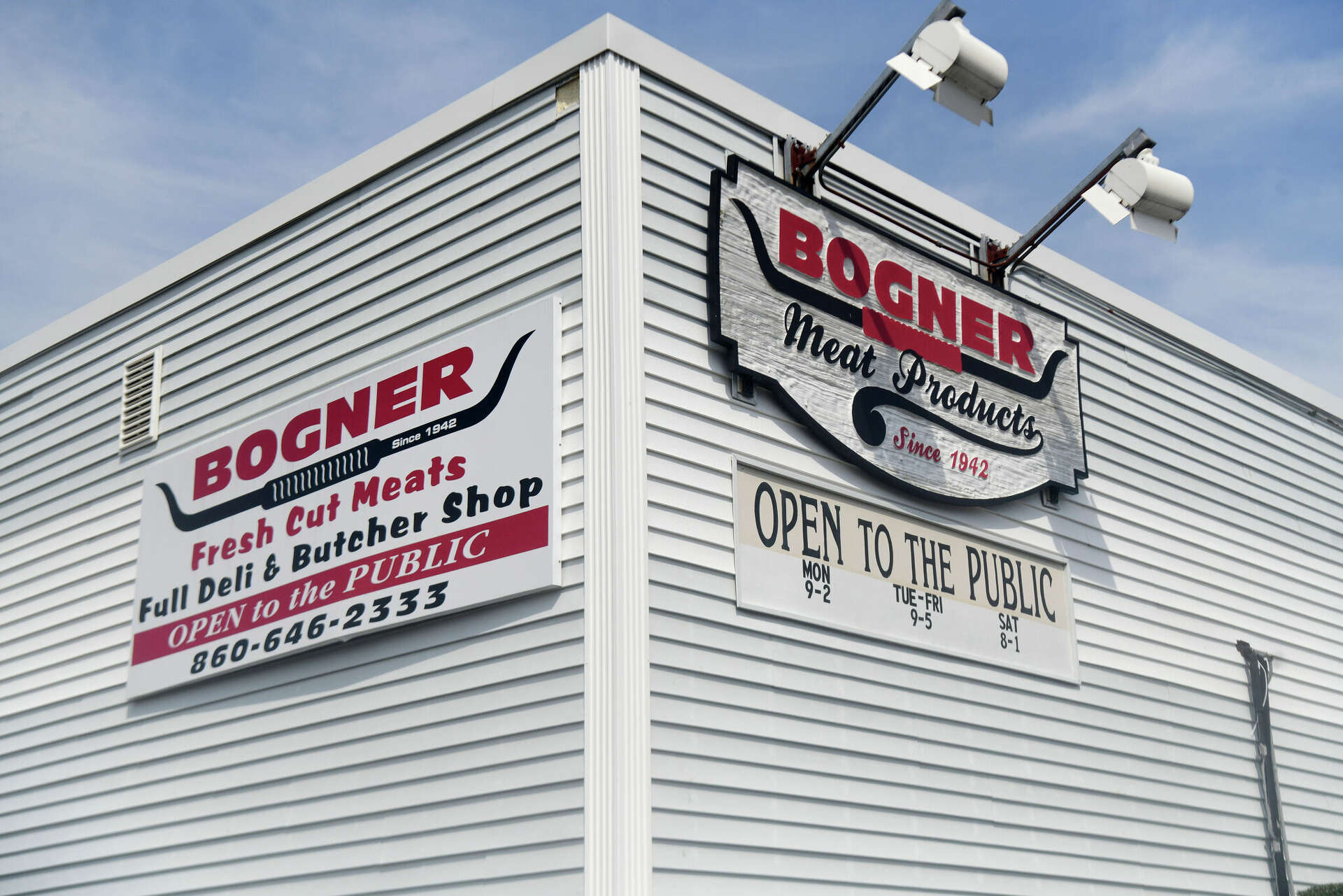 Bogner Quality Meats wants relocate to former Manchester bank building