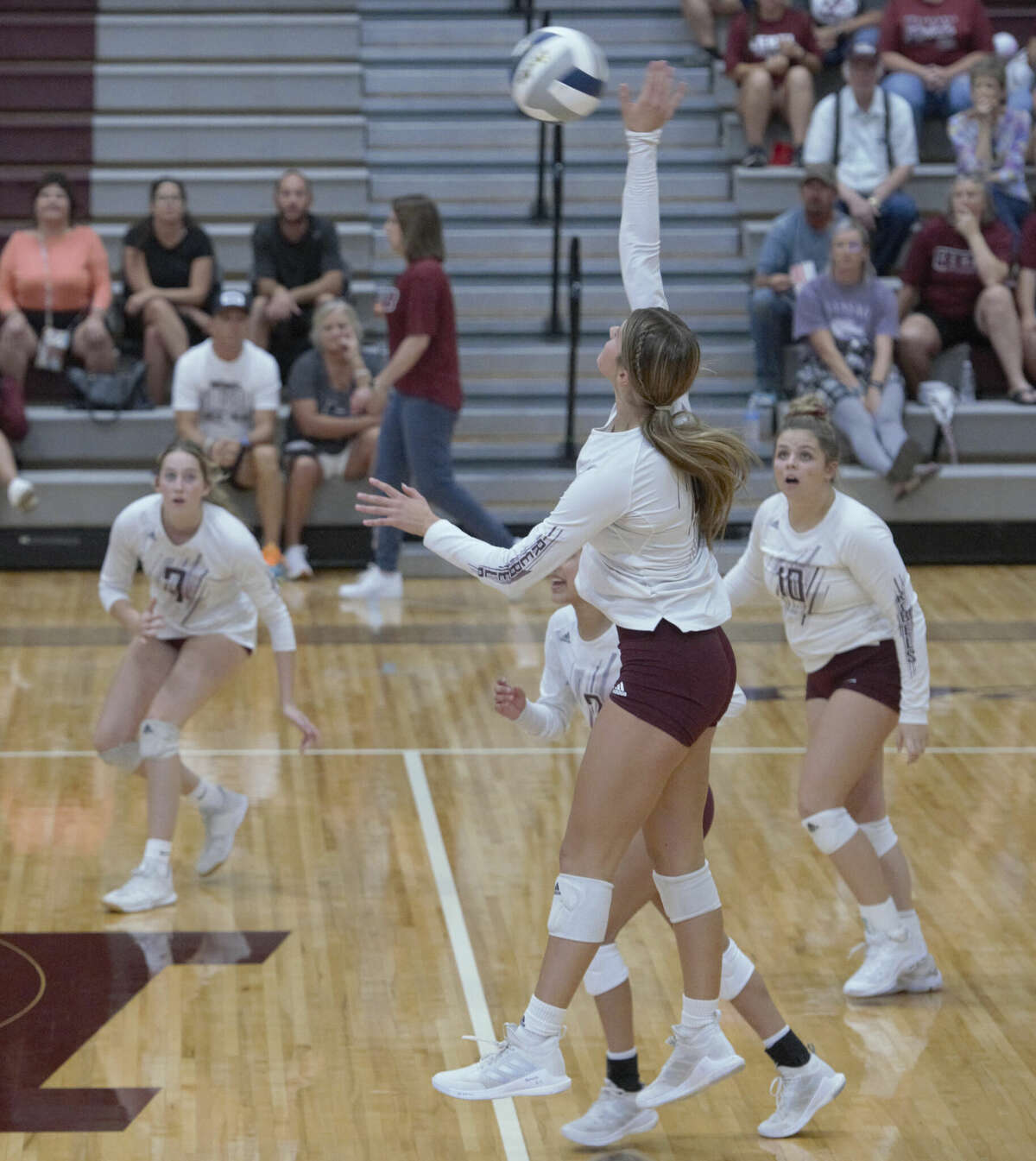 HS VOLLEYBALL: Thompson leads Legacy to sweep of Fort Stockton