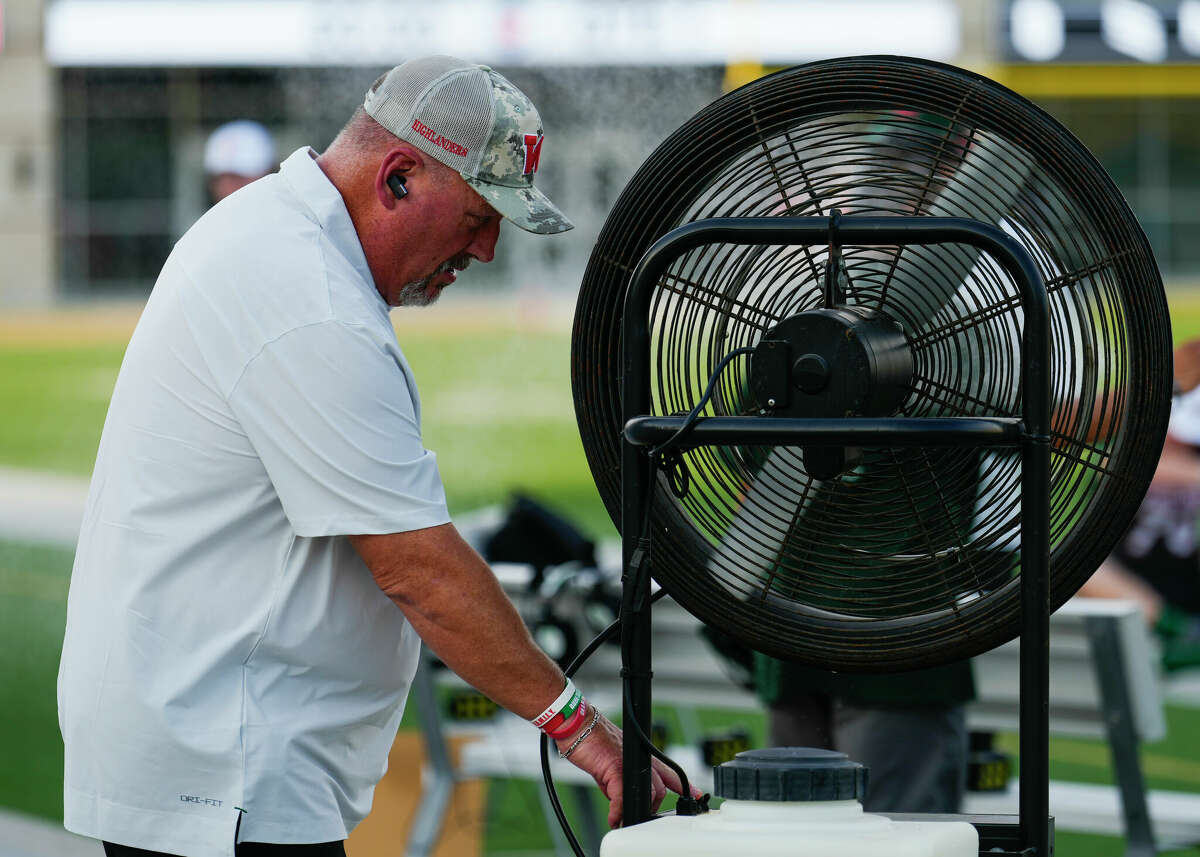 Conroe ISD delays football game start times due to extreme heat