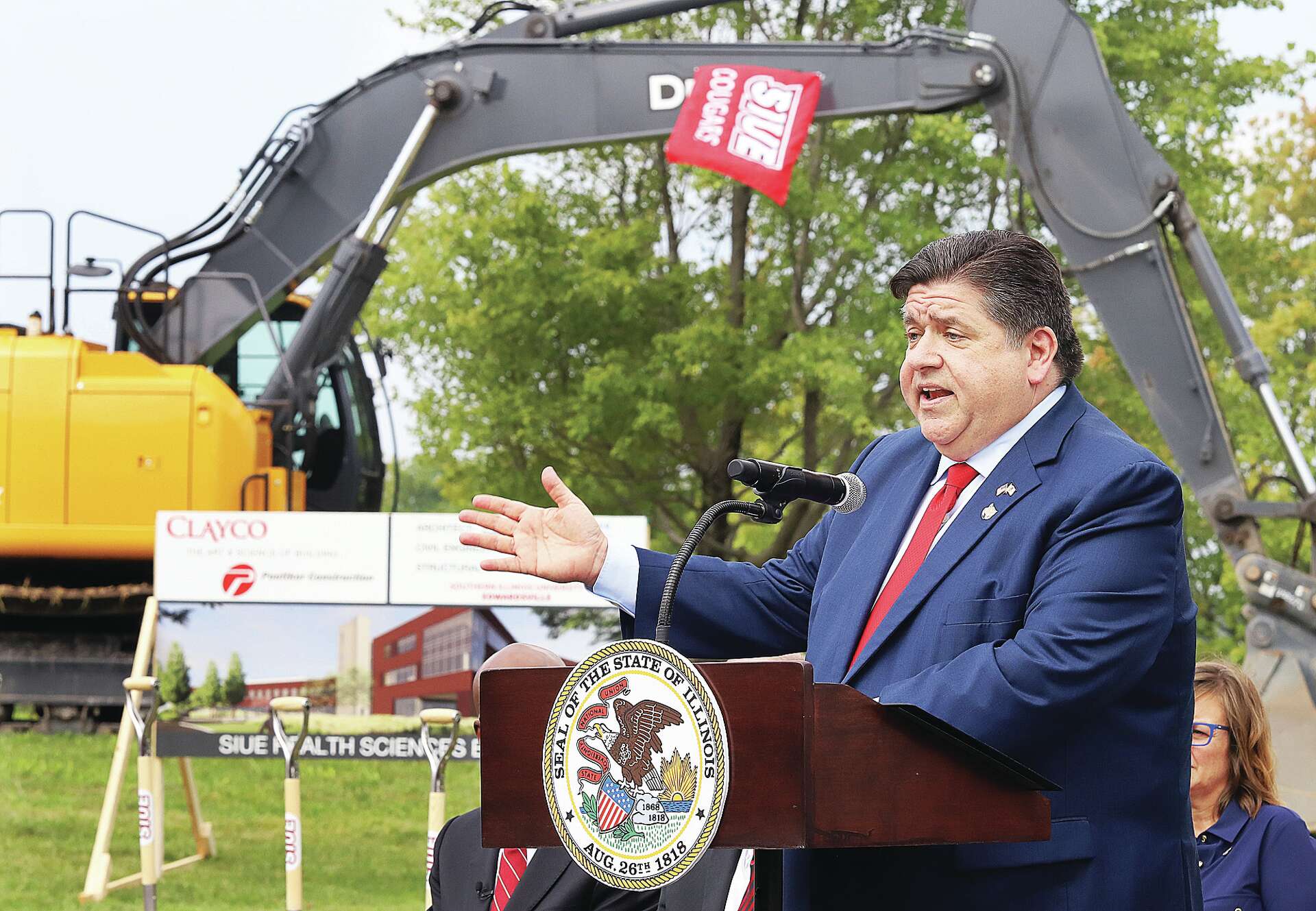 SIUE breaks ground on new Health and Sciences Building