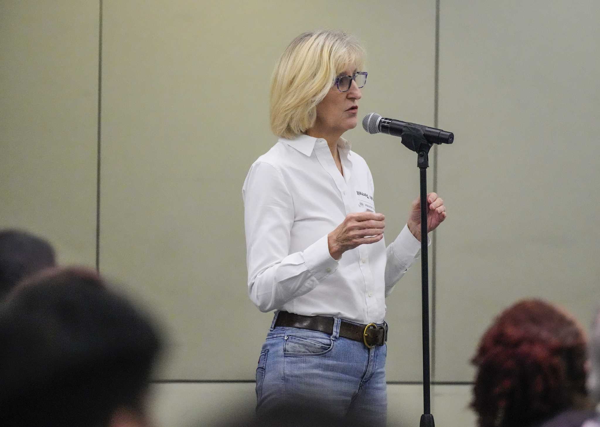 Houston ISD restricts activist from all district property after arrest