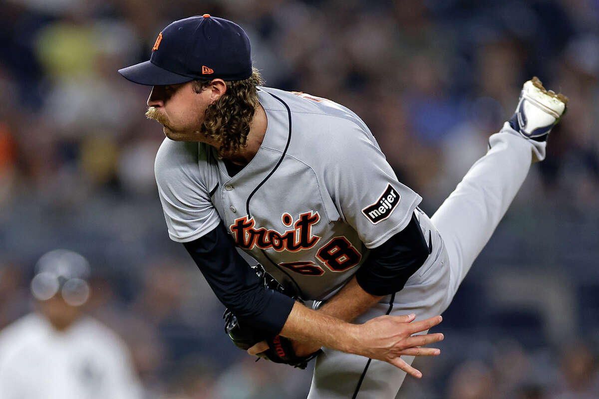 Sacred Heart teammates Short, Foley together again with Tigers