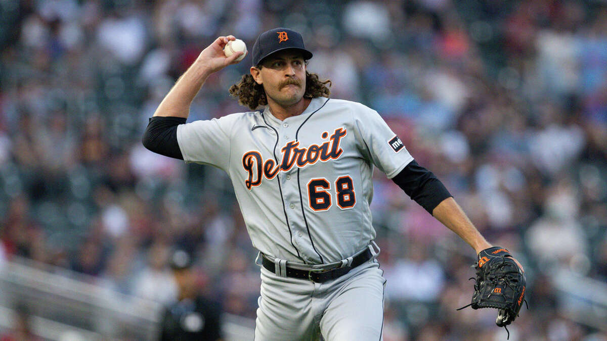 Sacred Heart teammates Short, Foley together again with Tigers