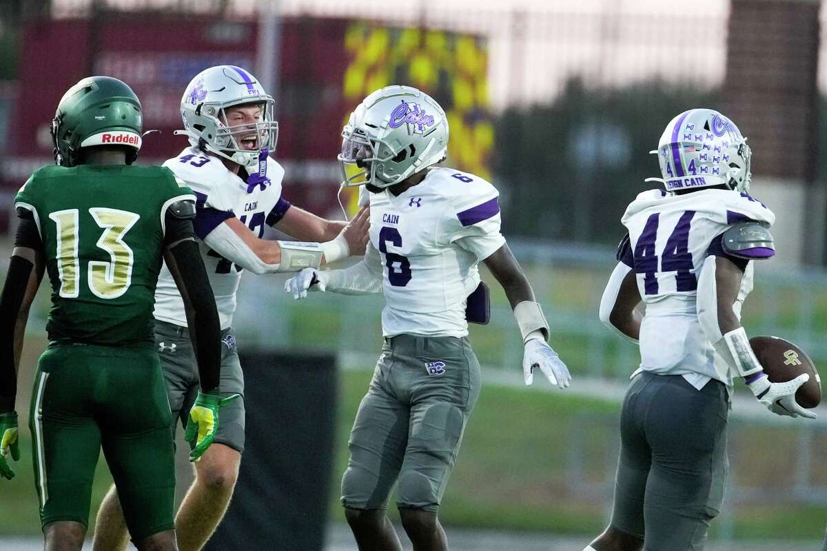 Klein Cain Hurricanes start fast, pull away from Cy Falls Eagles