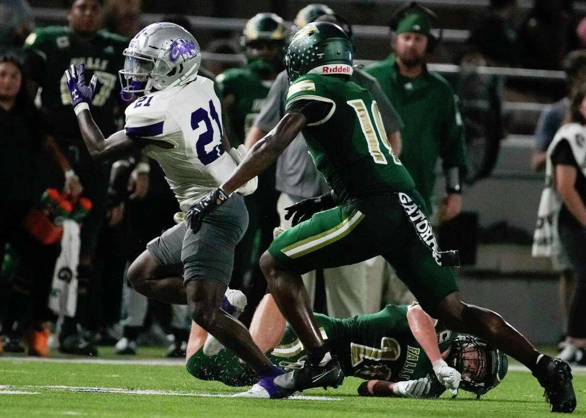 Klein Cain Hurricanes start fast, pull away from Cy Falls Eagles