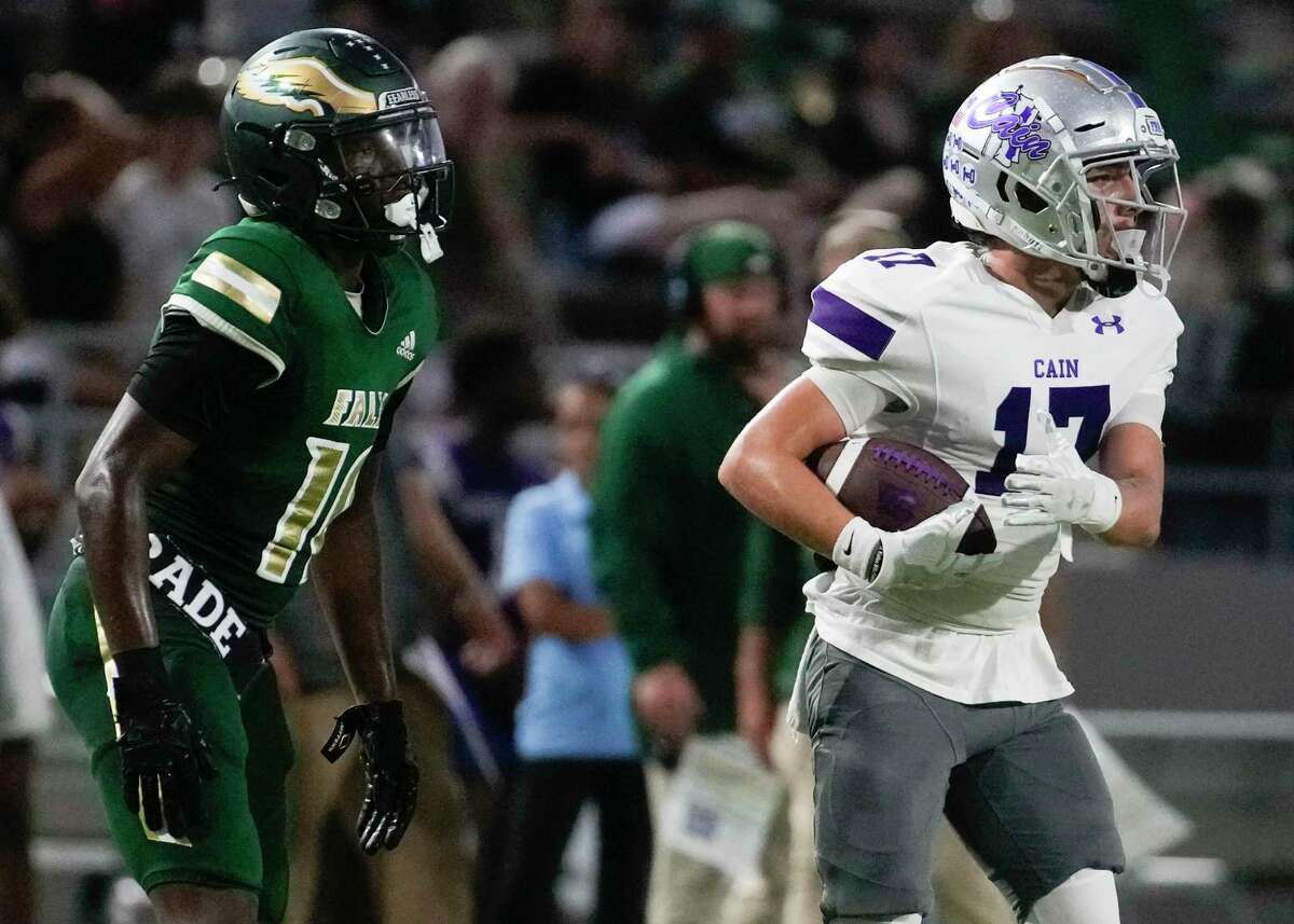 Klein Cain Hurricanes start fast, pull away from Cy Falls Eagles