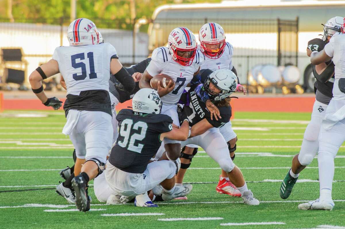 Lamar Texans remain unbeaten with win over Clear Falls Knights