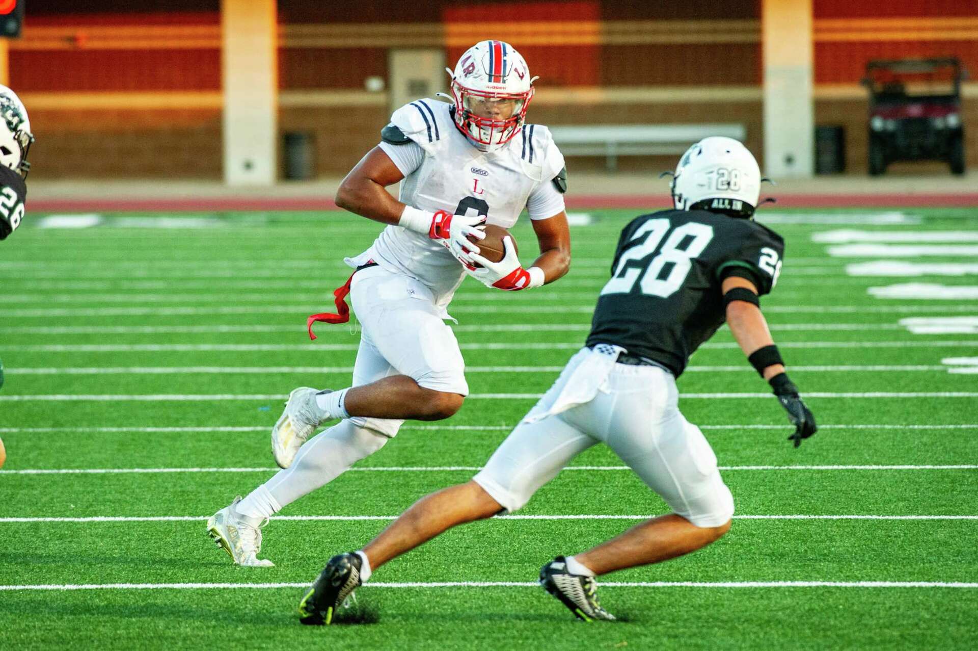Lamar Texans remain unbeaten with win over Clear Falls Knights