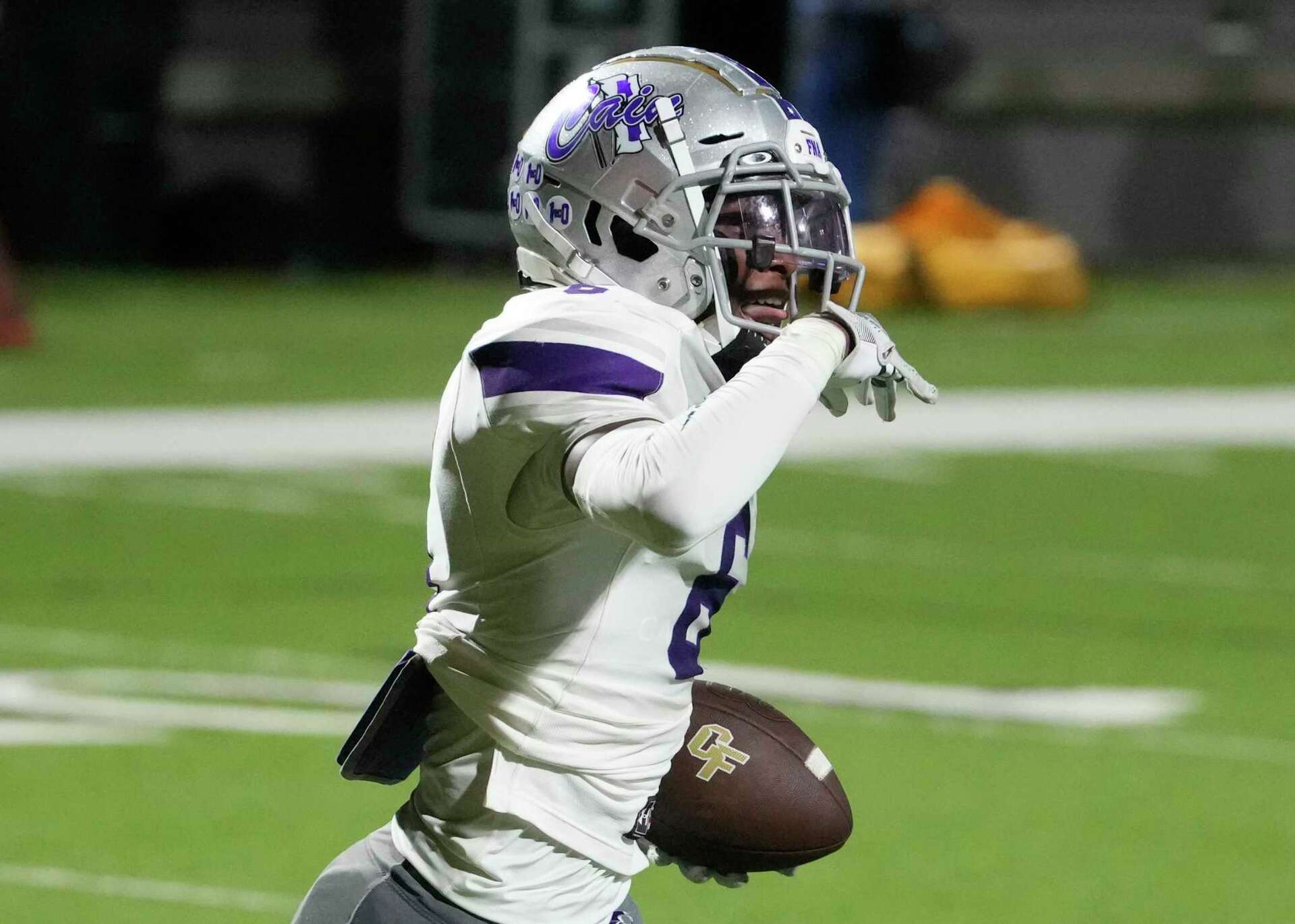 Klein Cain Hurricanes start fast, pull away from Cy Falls Eagles