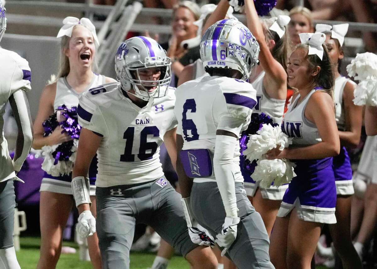 Klein Cain Hurricanes start fast, pull away from Cy Falls Eagles