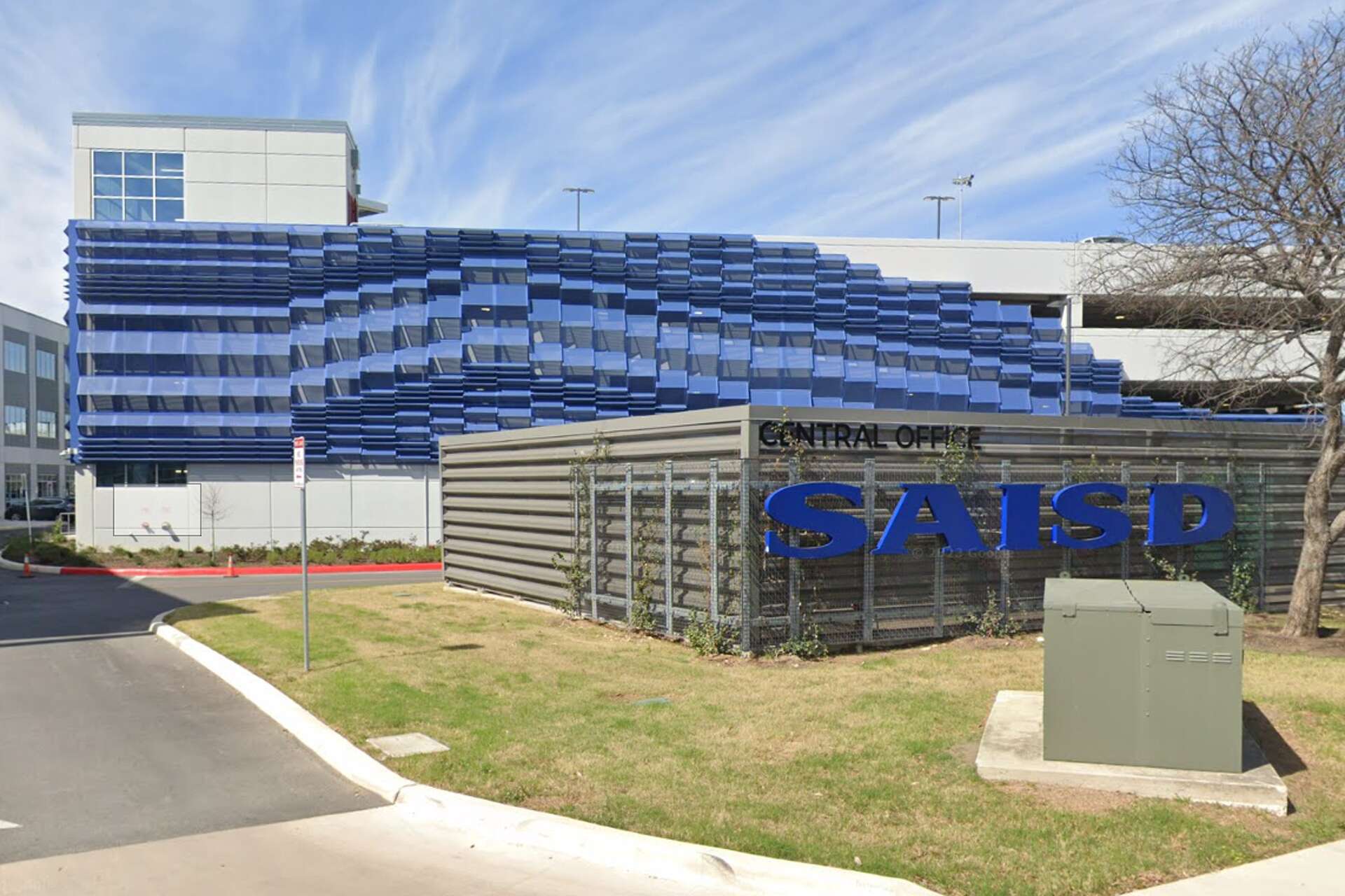 High temps force SAISD to change course this graduation season