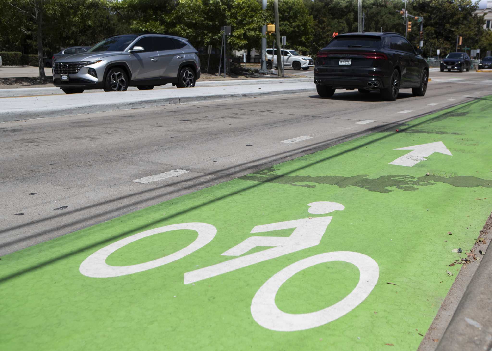 Houston Public Works deputy director Veronica O. Davis resigns