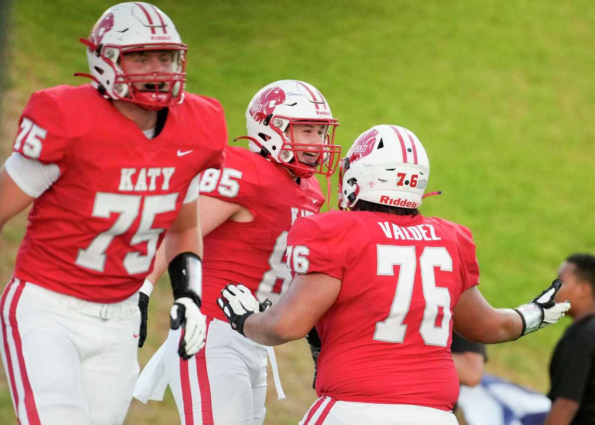 Katy Tigers earn district-opening rout of Tompkins Falcons