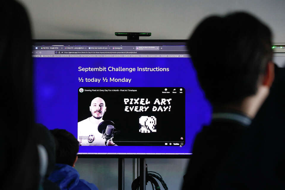 Salesforce’s latest gift to SFUSD: training teachers on AI