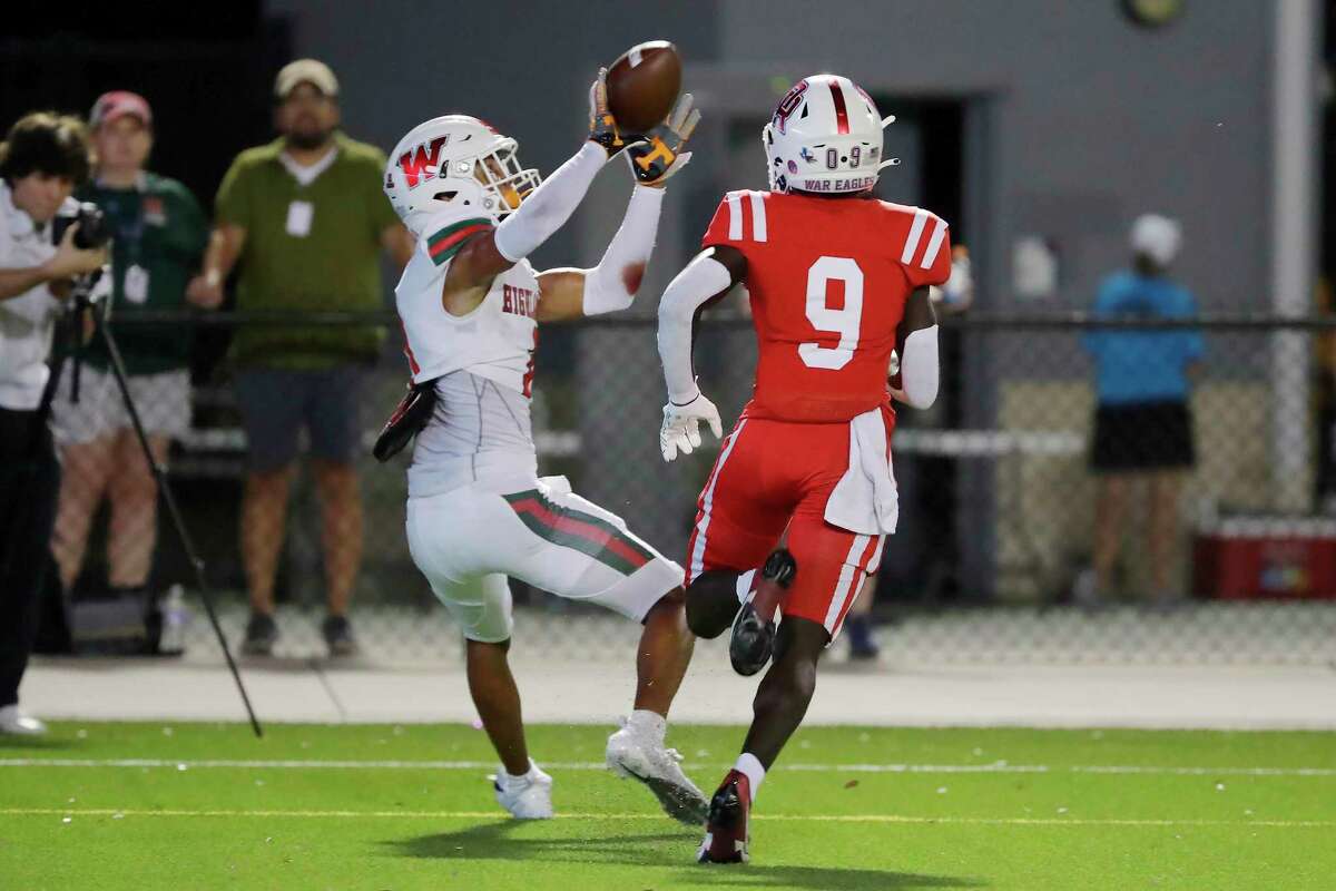 The Woodlands quarterback Mabrey Mettauer scores 7 TDs in win