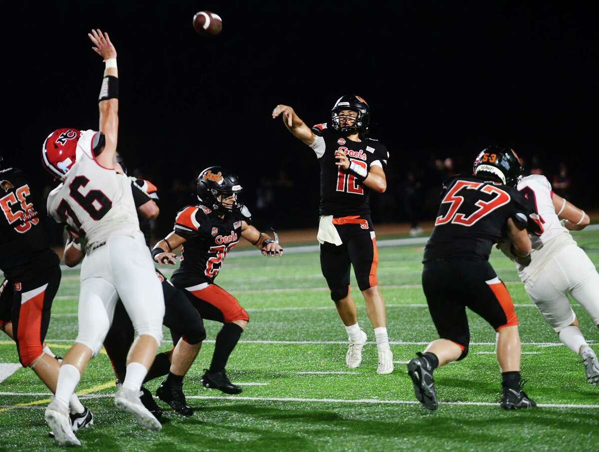 CT high school football: Shelton vs. New Canaan