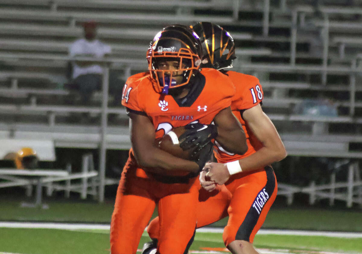 Tigers score early, often in rout of Soldan