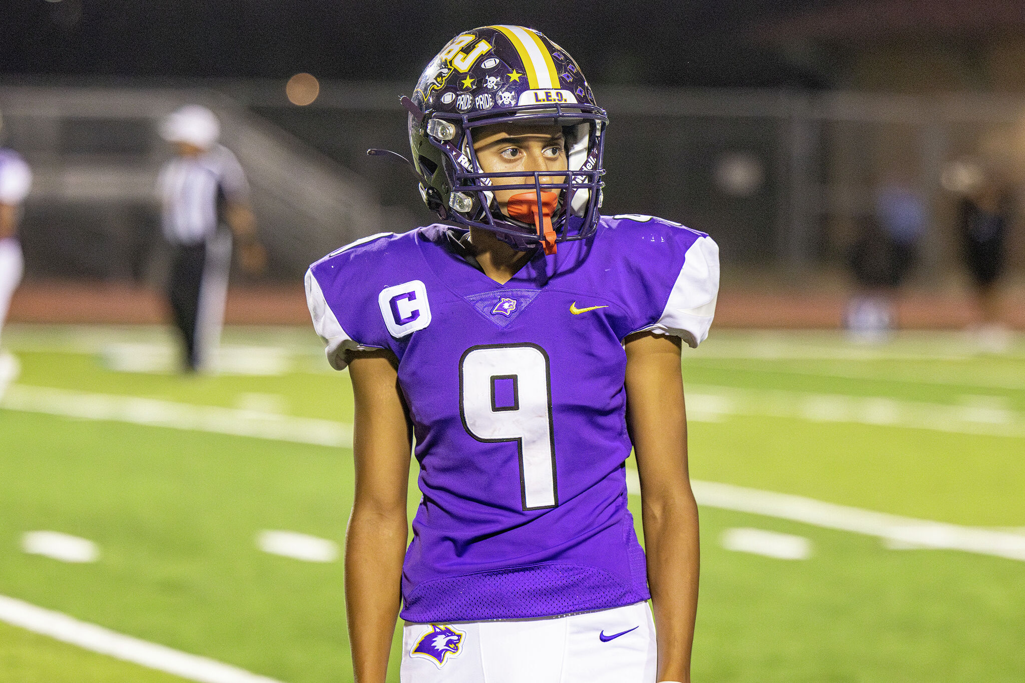 Fueled by doubters, LBJ's Jaime showing he's a receiving threat