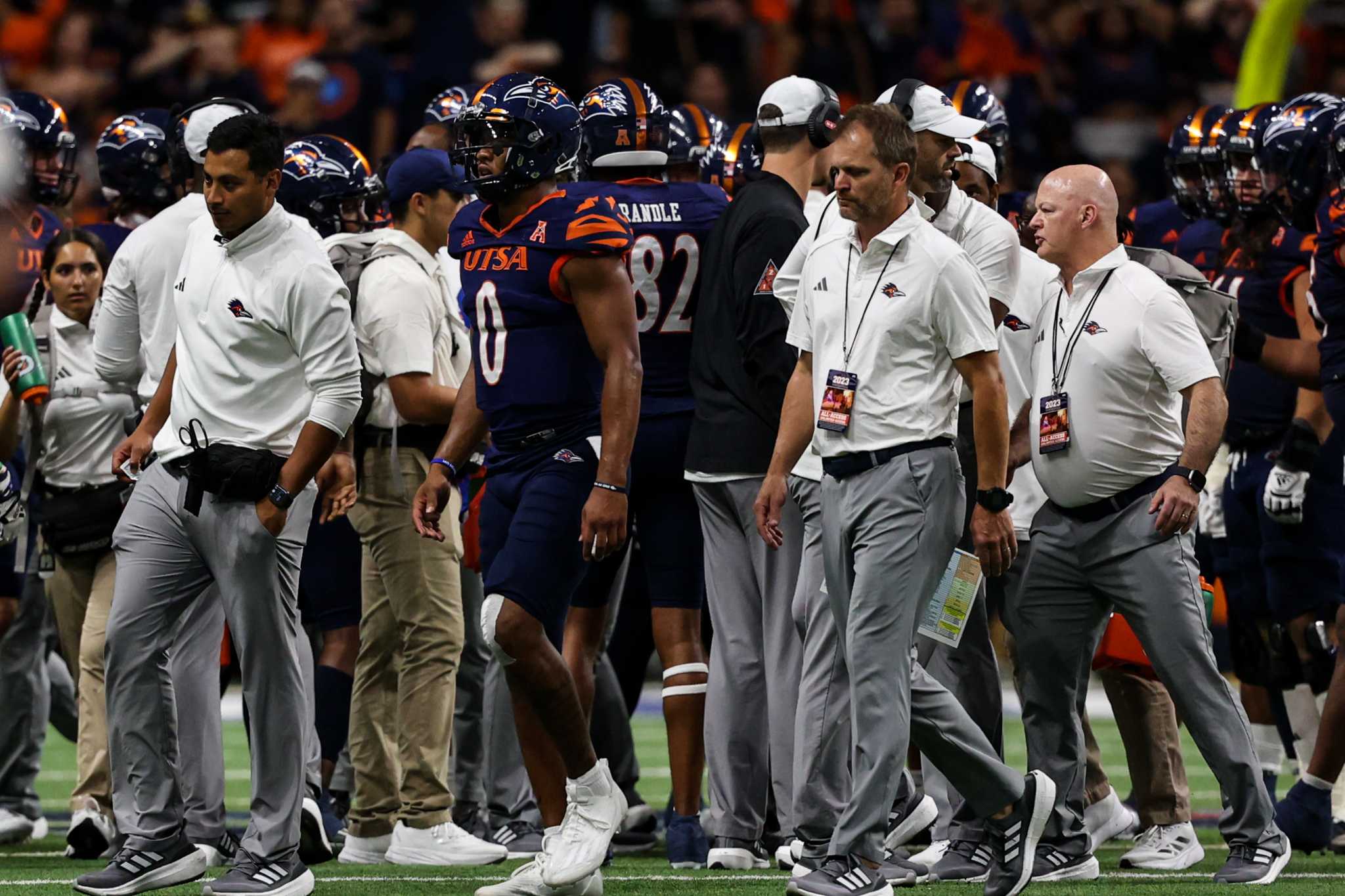 UTSA quarterback Frank Harris out for Friday's game against Army