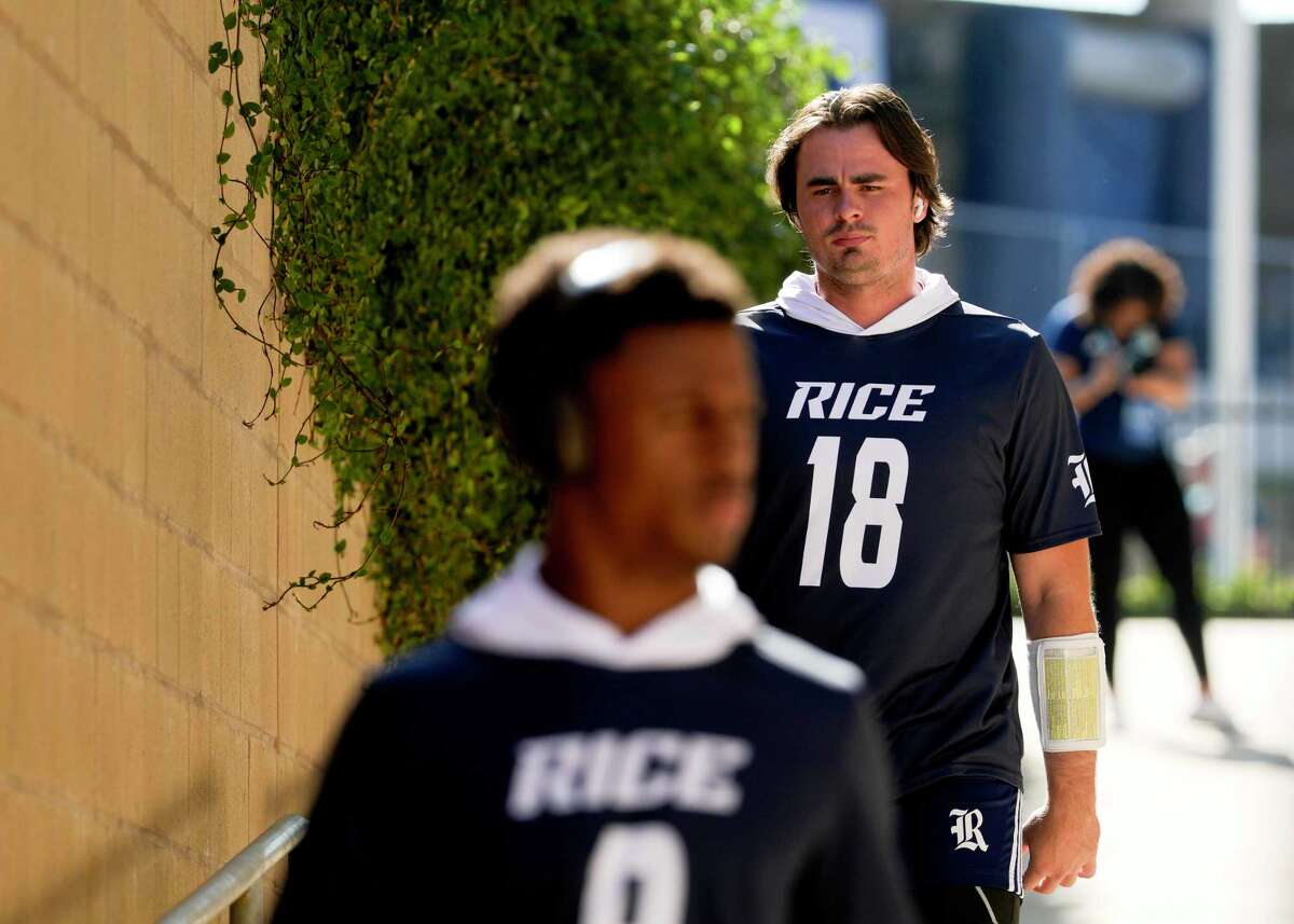 UH Cougars overlook Rice Owls and pay the Bayou Bucket price