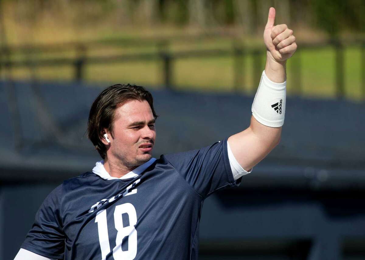 UH Cougars overlook Rice Owls and pay the Bayou Bucket price