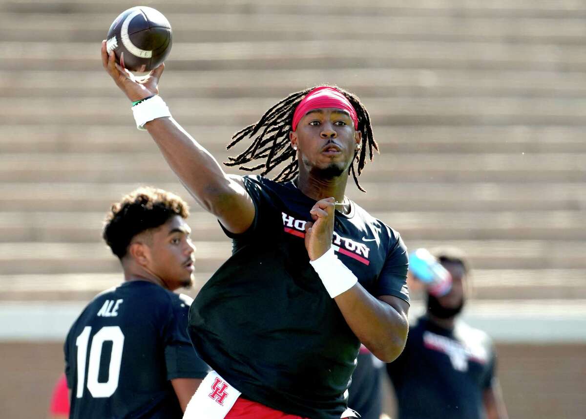 UH Cougars overlook Rice Owls and pay the Bayou Bucket price