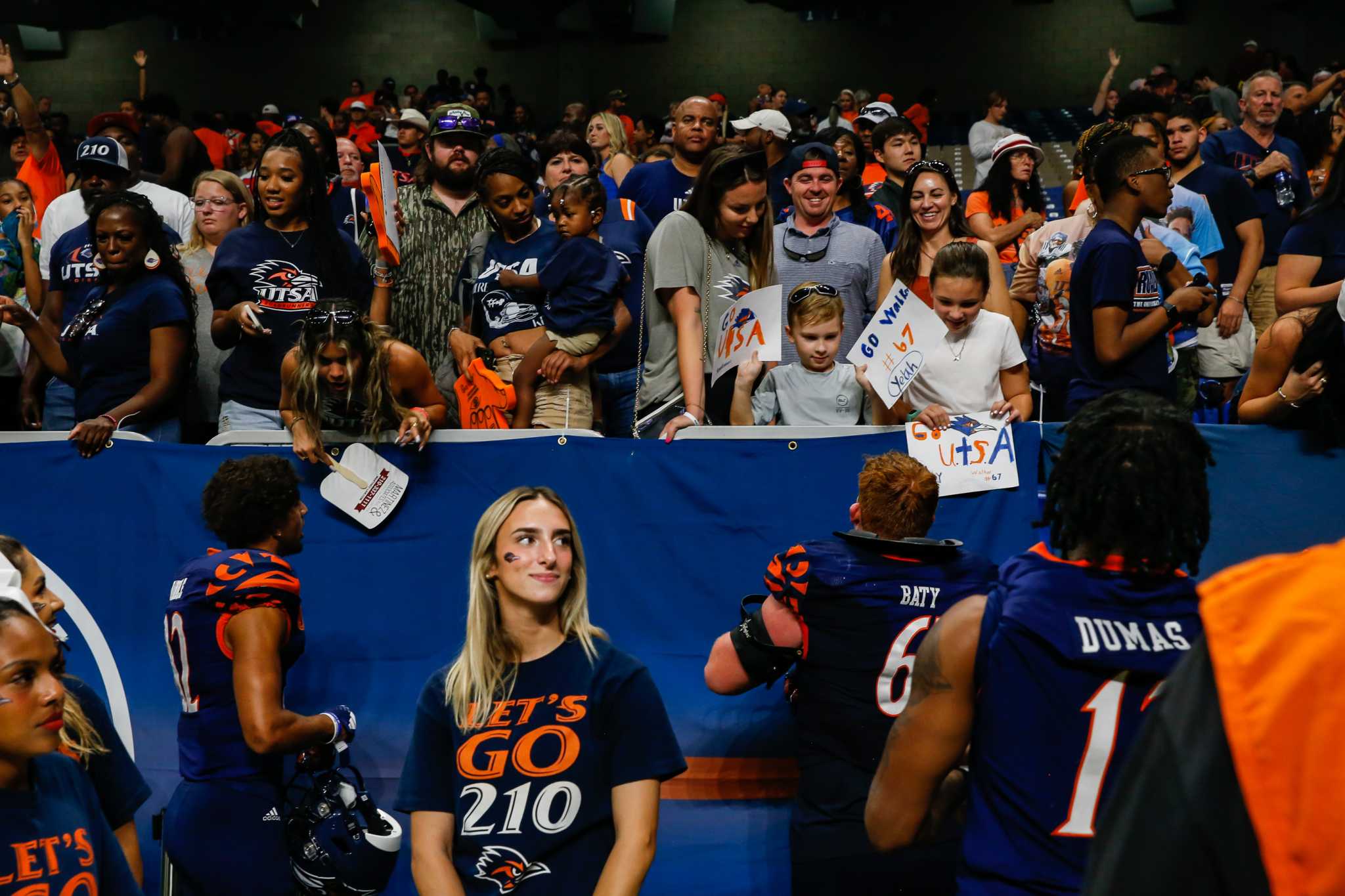 UTSA students vote to reject athletics fee increase
