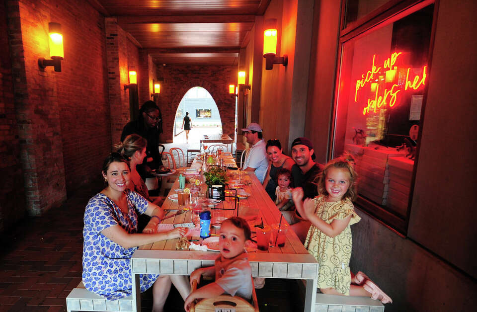 Brooklyn's Emmy Squared brings Detroit-style pizza to Westport, CT