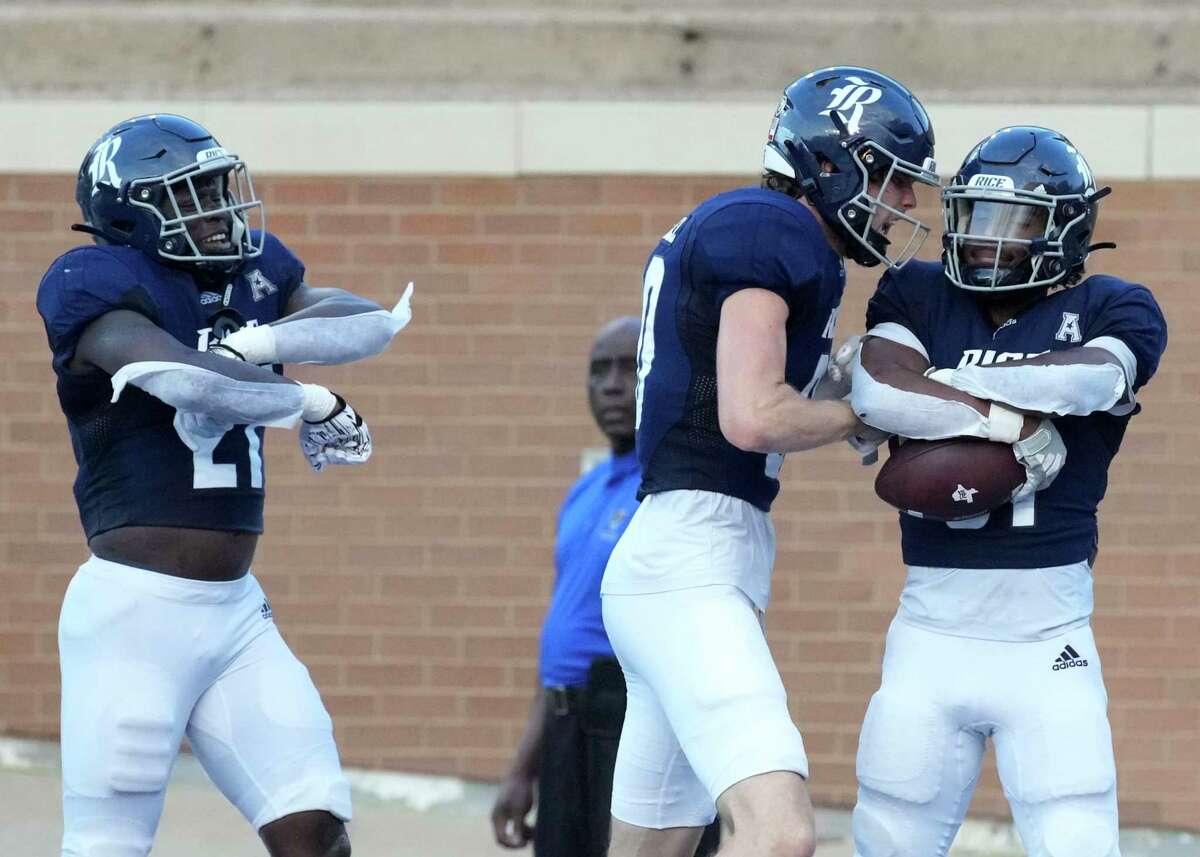 UH Cougars overlook Rice Owls and pay the Bayou Bucket price