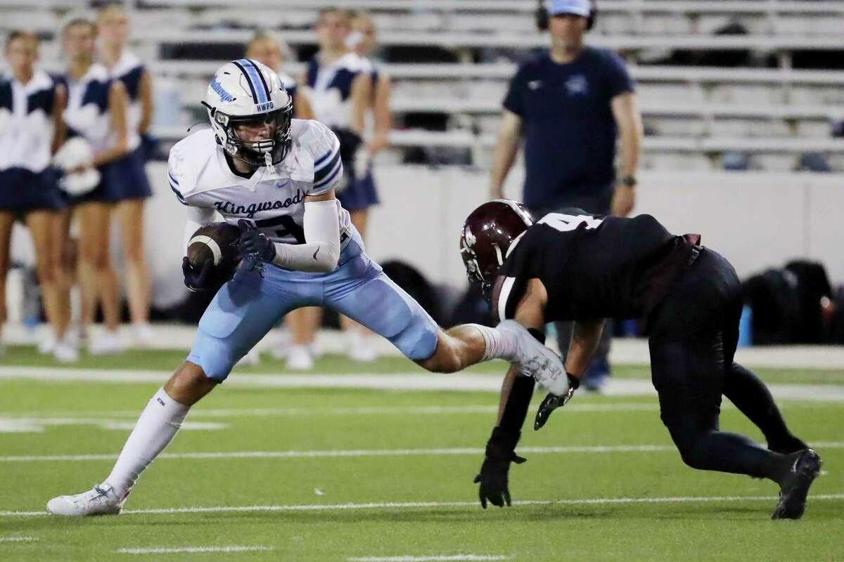 Heights Bulldogs earn 'ugly' win over Kingwood Mustangs