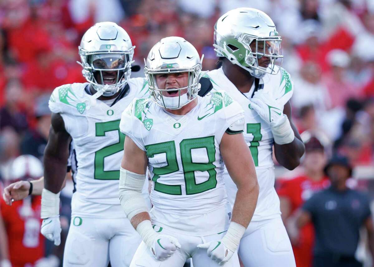 Texas Tech falls to Oregon as Tyler Shough loses to former team