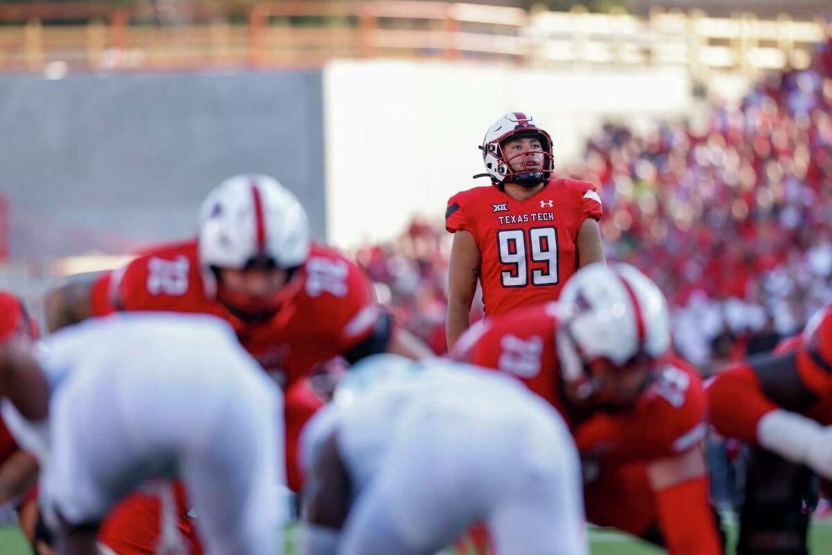 Texas Tech falls to Oregon as Tyler Shough loses to former team