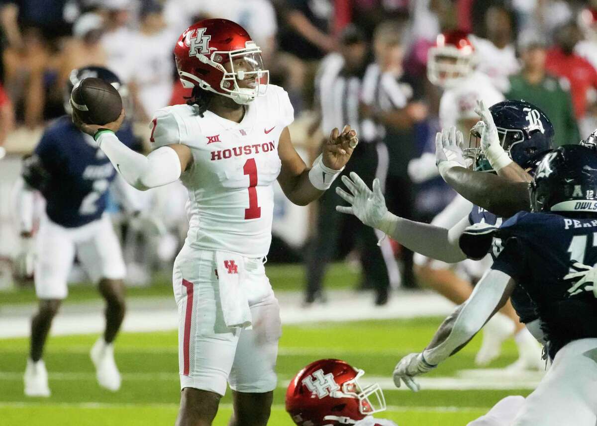 UH Cougars overlook Rice Owls and pay the Bayou Bucket price