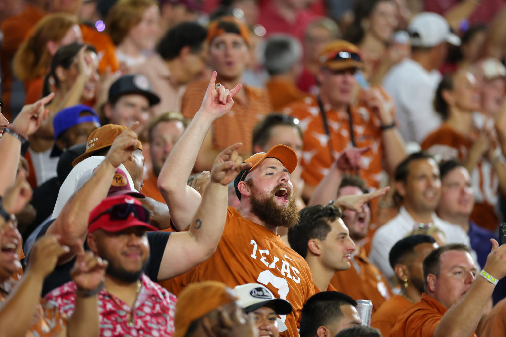 UT football fans lost their minds after 10-point win over Alabama