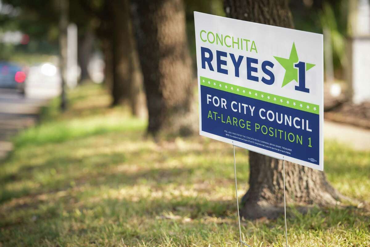 Houston City Hall candidates face residency questions