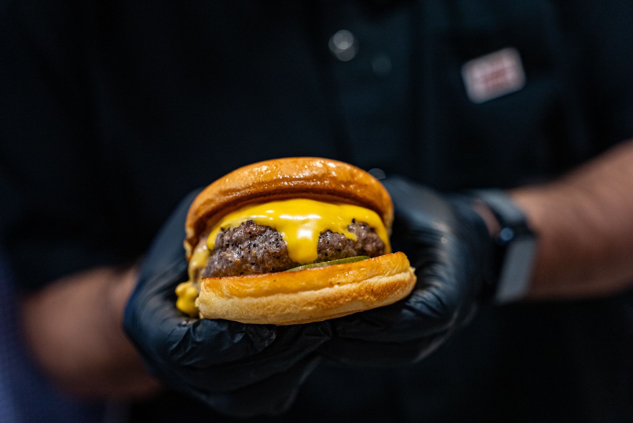 Burger Bodega and Chris Shepherd cook up Juicy Lucy for pop-up