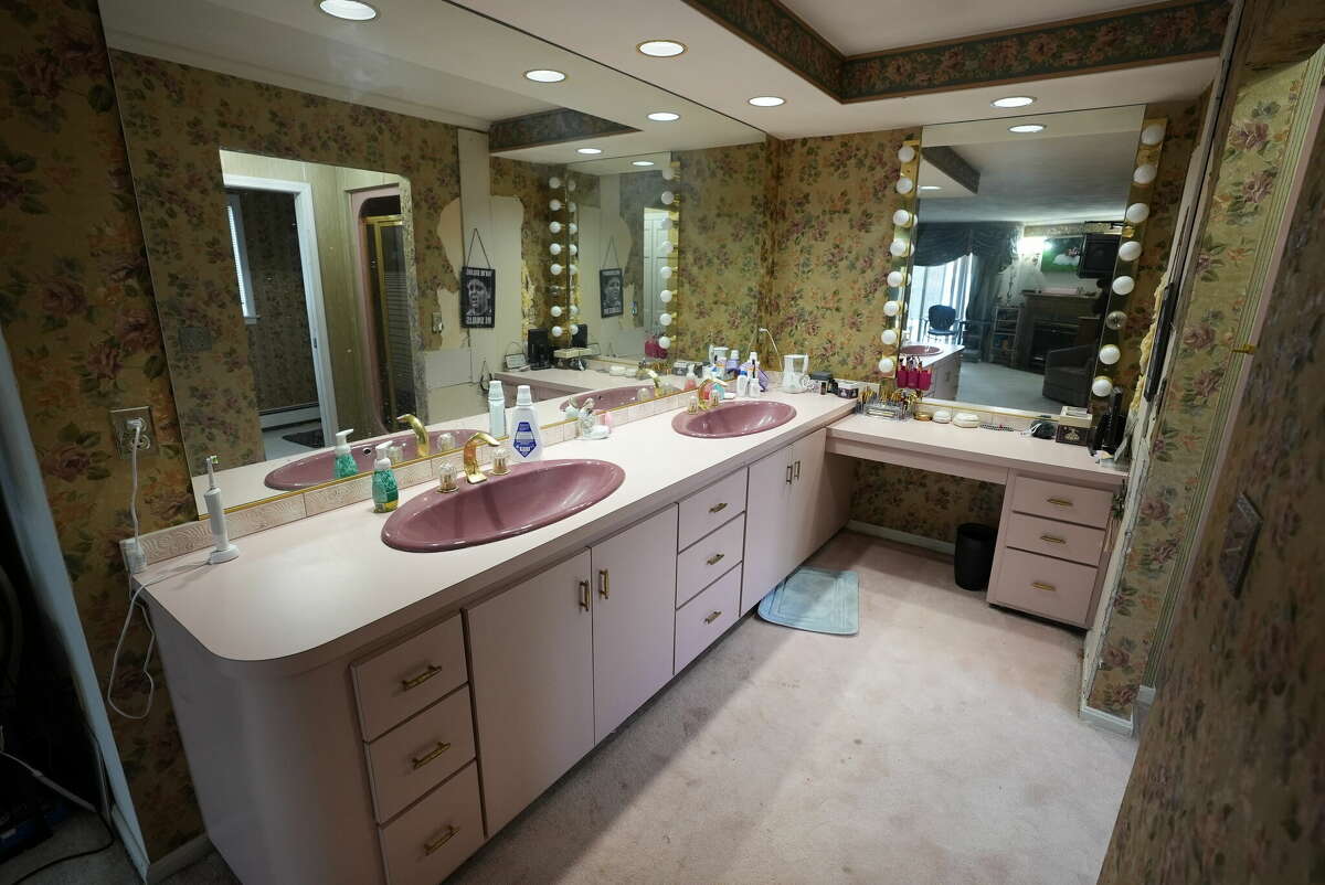 A look at the Putnam house deemed ‘ugliest' in the Northeast by HGTV