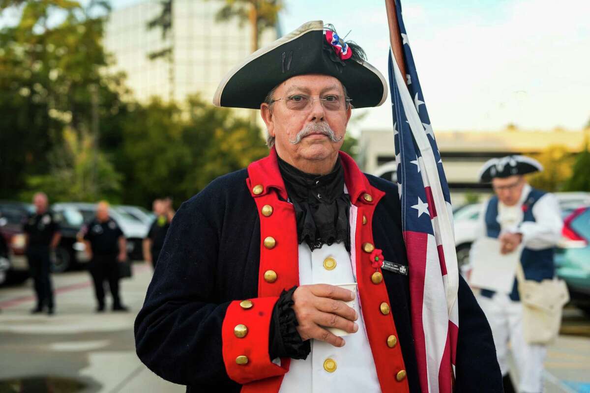 Woodlands hosts 9/11 memorial to honor fallen citizens, firefighters